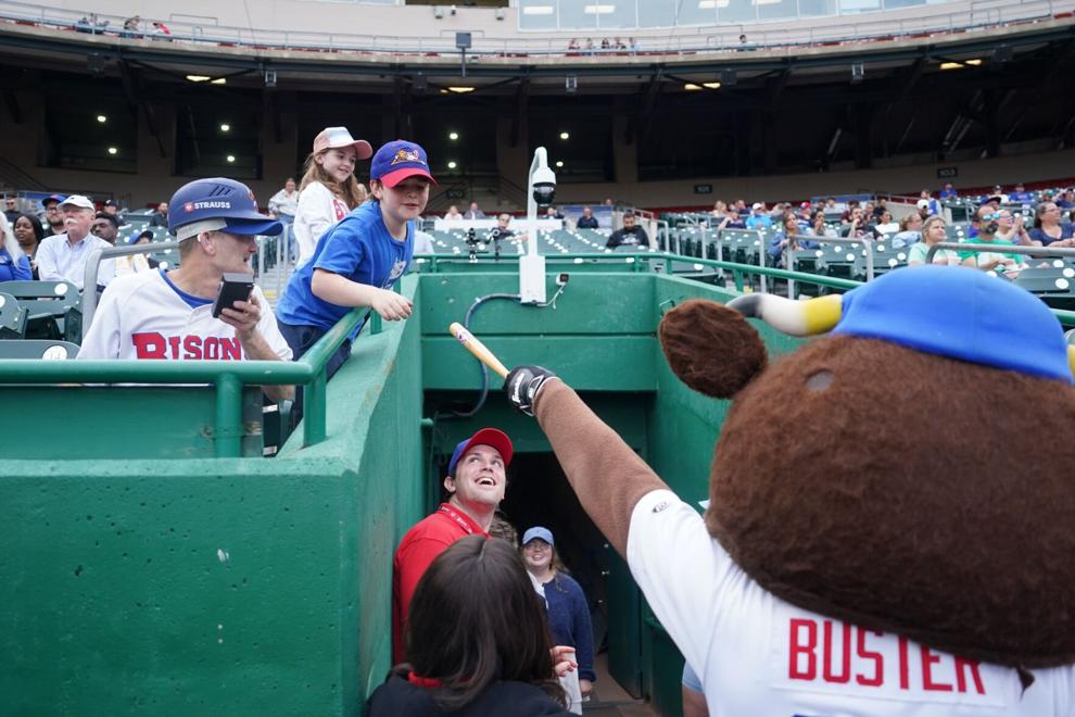 Behind the scenes of the Bisons food mascot race