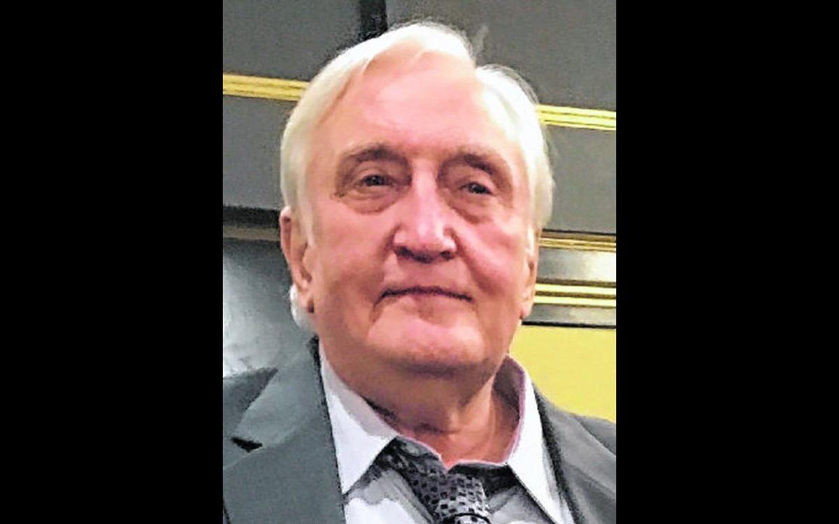 Philip G. Wiechec, 70, co-owner of Wiechec's Lounge, dies of Covid-19