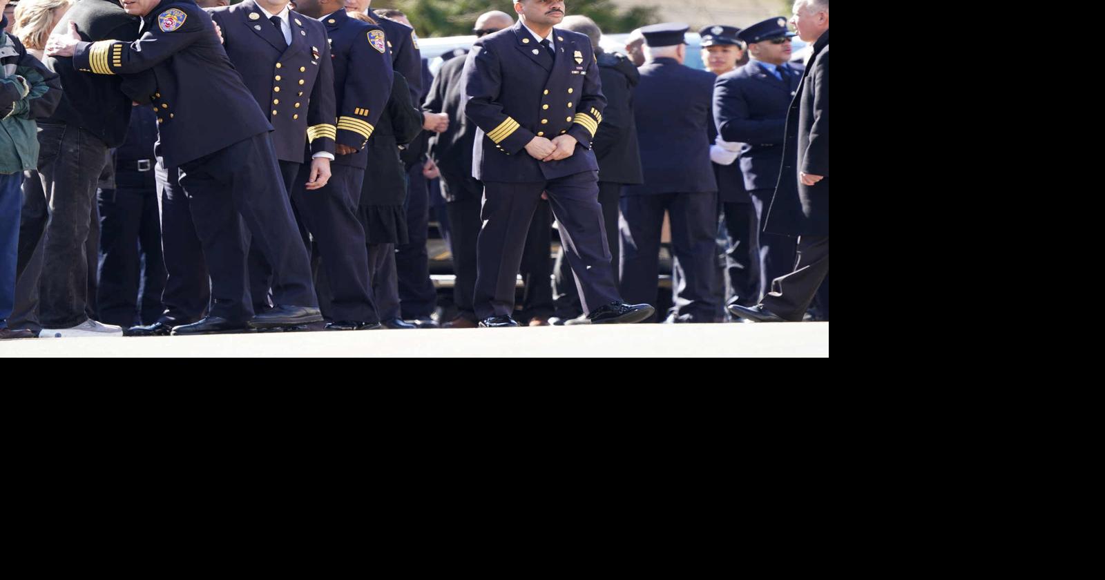 An 'incredible outpouring of support': Hundreds pay respects at Buffalo ...