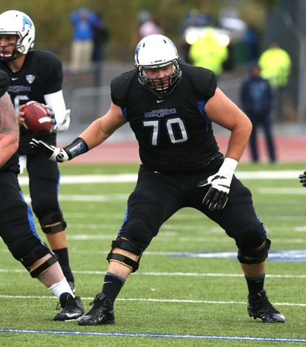 UB tackle Kling adjusting well to opposite side