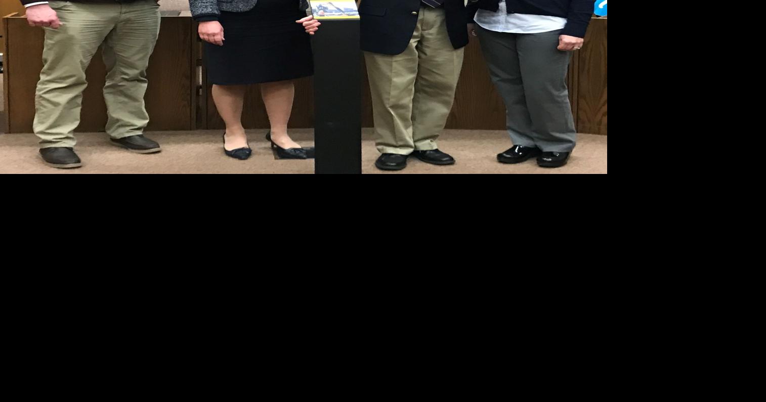 Hydropower company issues grant for Lockport canal signs