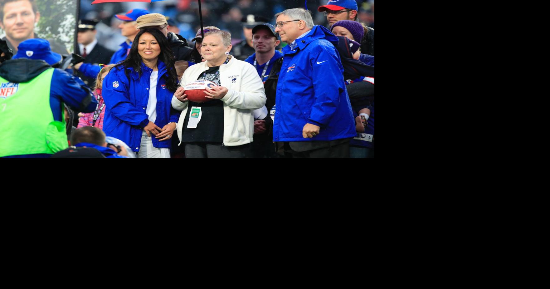 Bills honor fallen Buffalo police Officer Craig Lehner before Raiders game