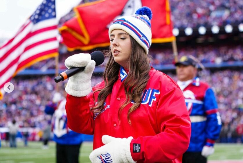 Instagram national anthem star stops at Highmark Stadium
