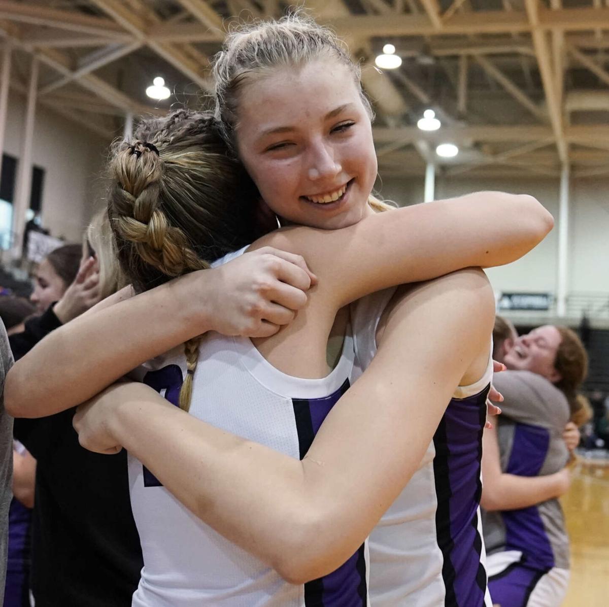 Williamsville South, Hamburg claim Class A girls hoop titles