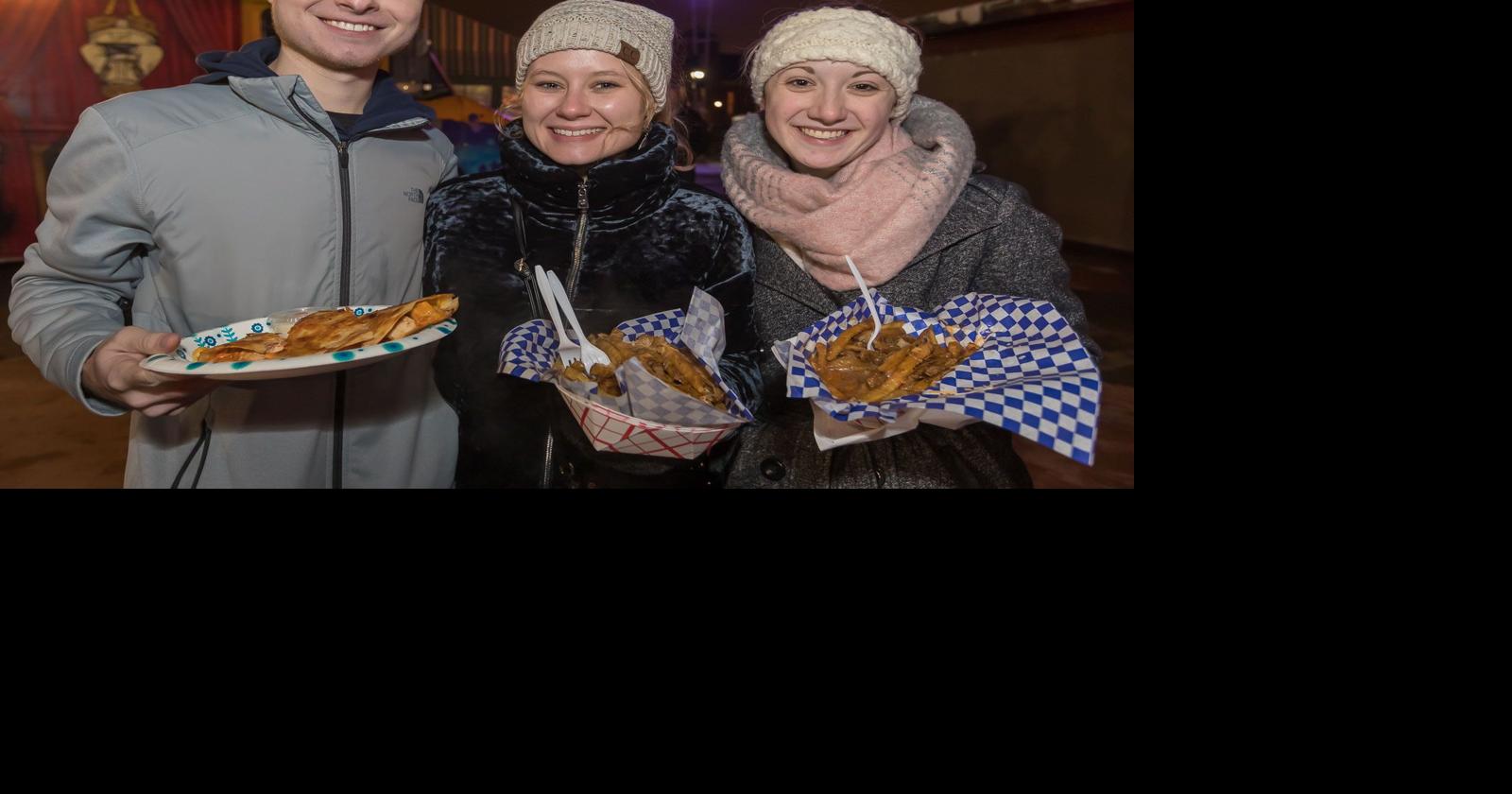 Smiles at Holiday Live at Larkin