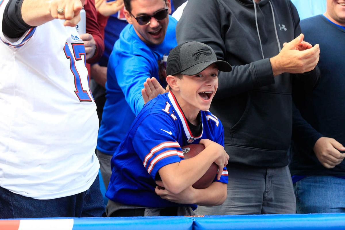 The Editorial Board: It seems to us – A ‘genius’ with Buffalo roots, making a young fan’s day ...