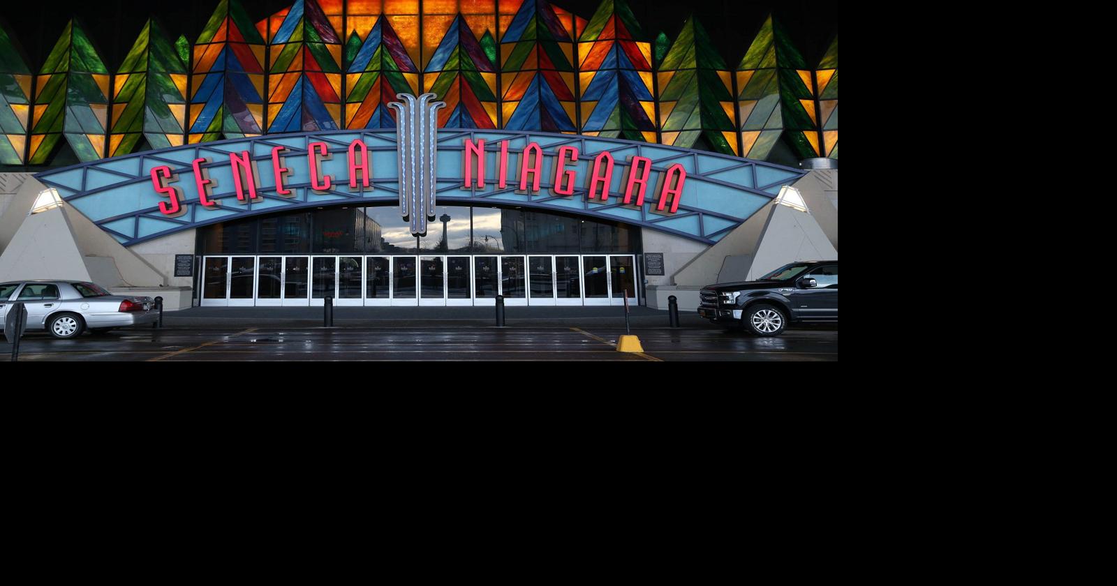 Woman falls asleep at slot machine, wakes up to find $900 missing