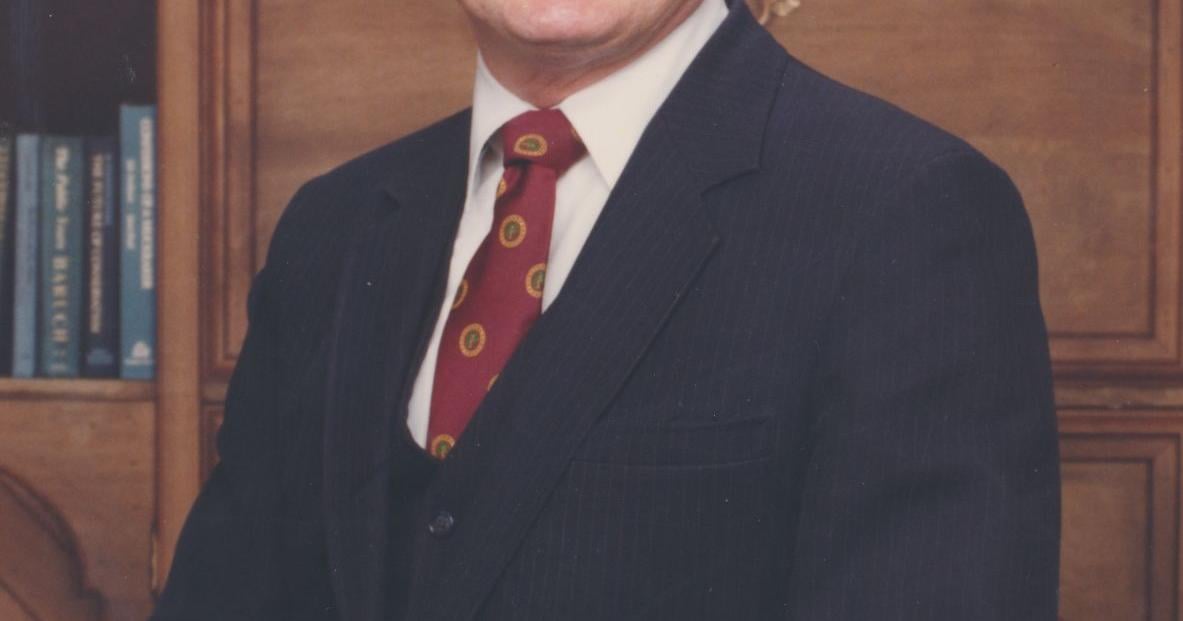 Richard M. Moleski, 91, longest-serving Cheektowaga Town Clerk