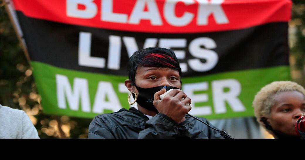 Man who was shot by police and charged with hitting cop with a bat gets ...