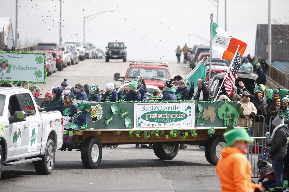 Old Neighborhood Parade turns Old First Ward green | Multimedia ...