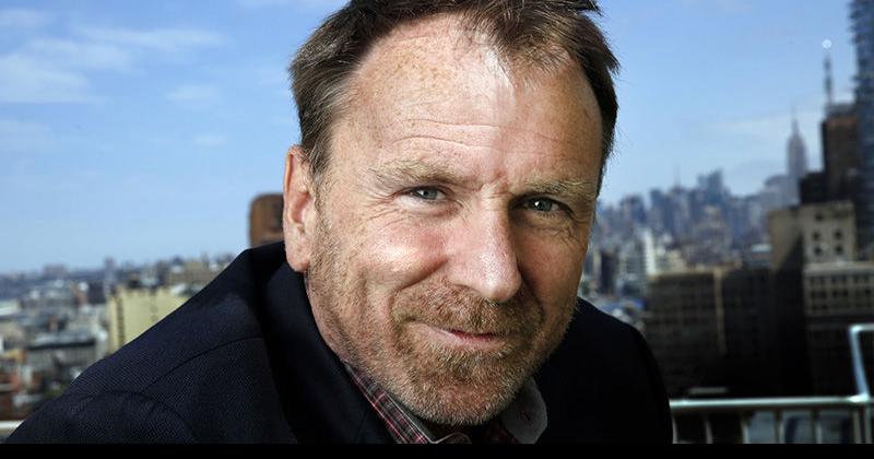 Back on his feet, Colin Quinn brings laughs to the edge