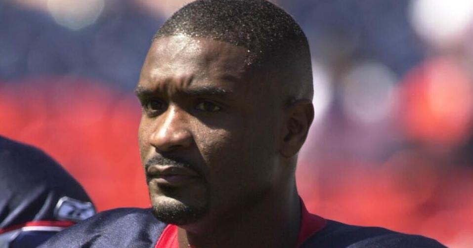 Former Bills wide receiver Charles Johnson dies at age 50