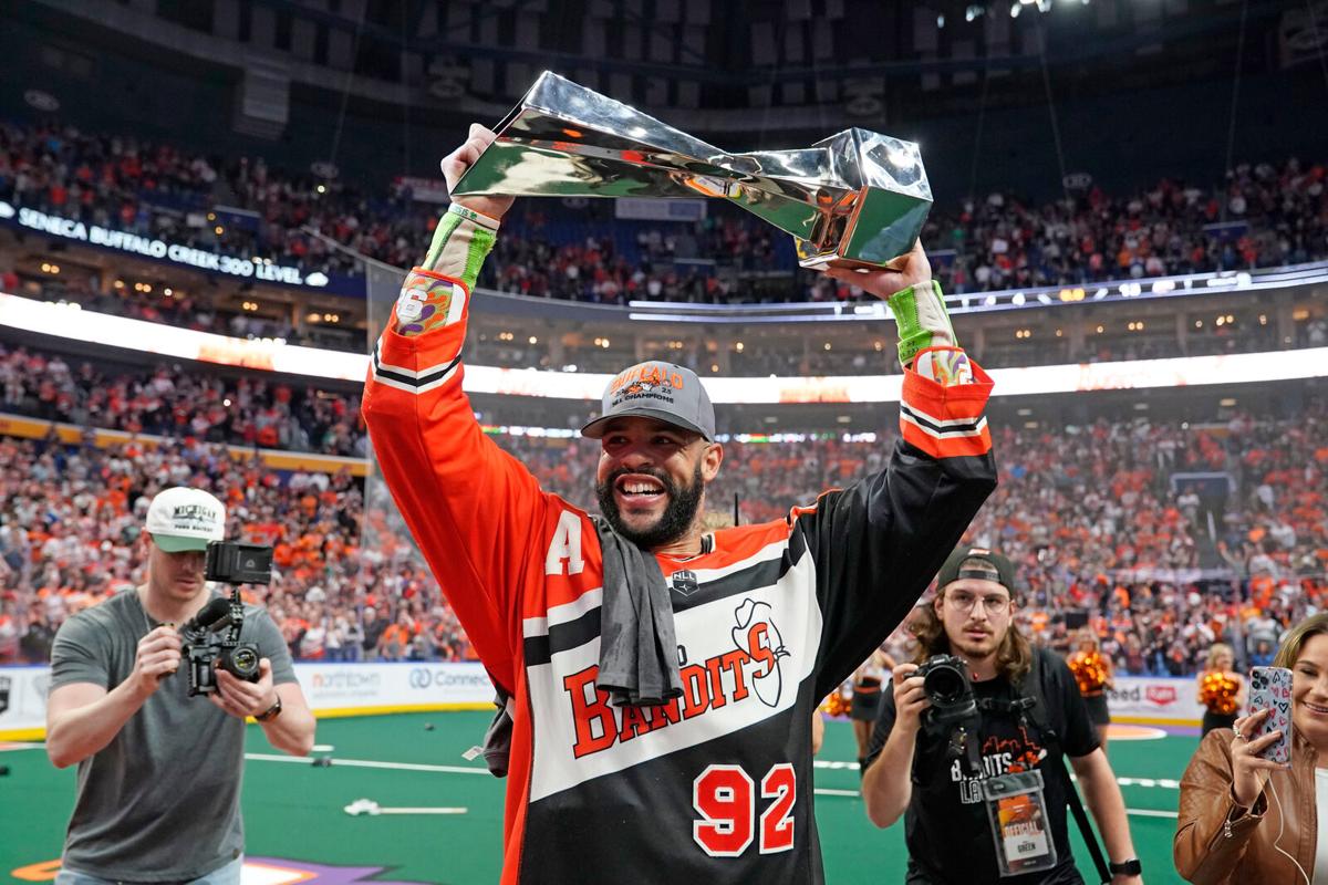 Buffalo Bandits sign forward Dhane Smith to 5-year contract