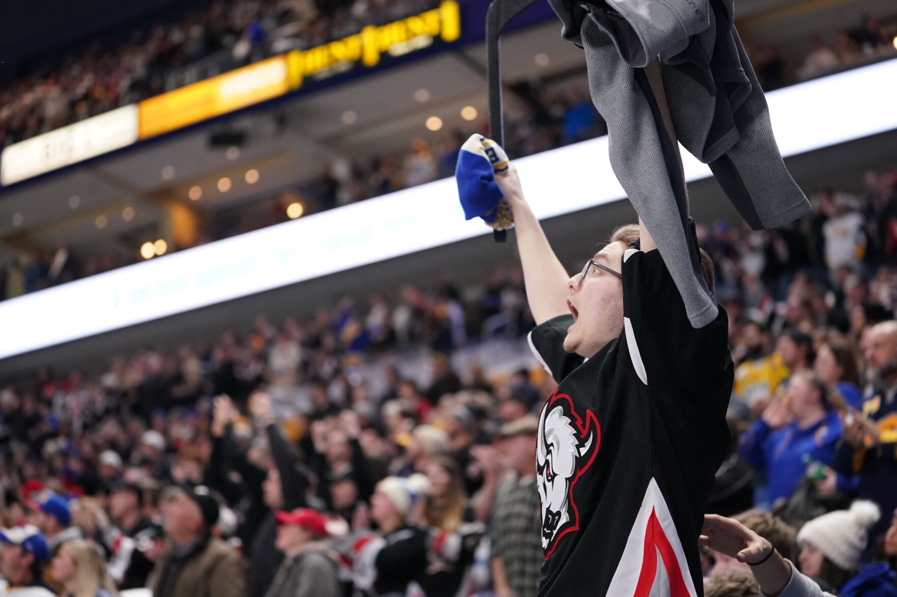 Buffalo Sabres hot streak brings back 'disenfranchised' fans