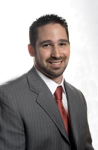 Dr. Greg Nayor receives award