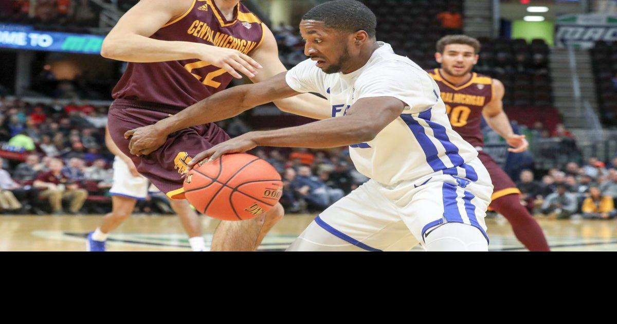 UB men's basketball earns 30th win, advances to MAC Tournament title game