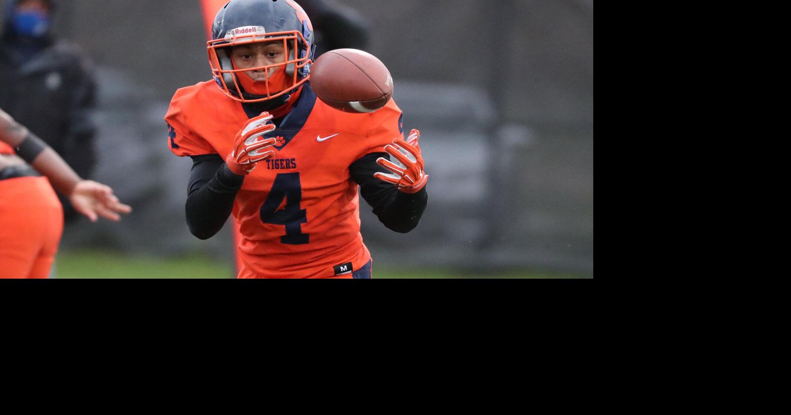 Bennett's football season ends via Covid-19 pause, Lancaster moves on ...