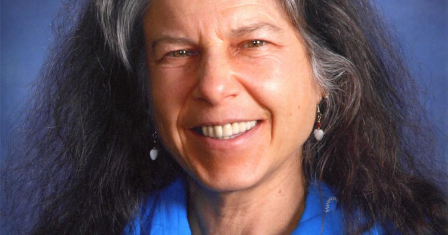 Vicki-Ross (copy) (copy)