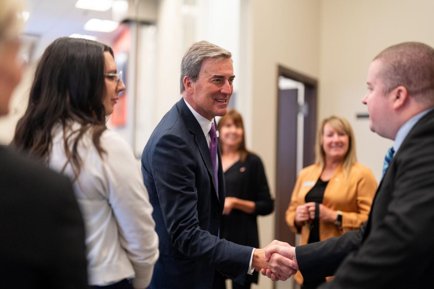KeyBank CEO doesn't foresee a recession