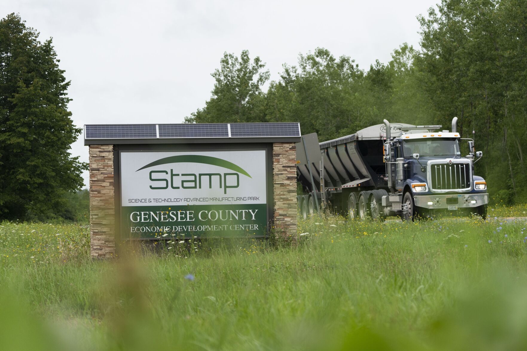 New plan for STAMP renews data center debate