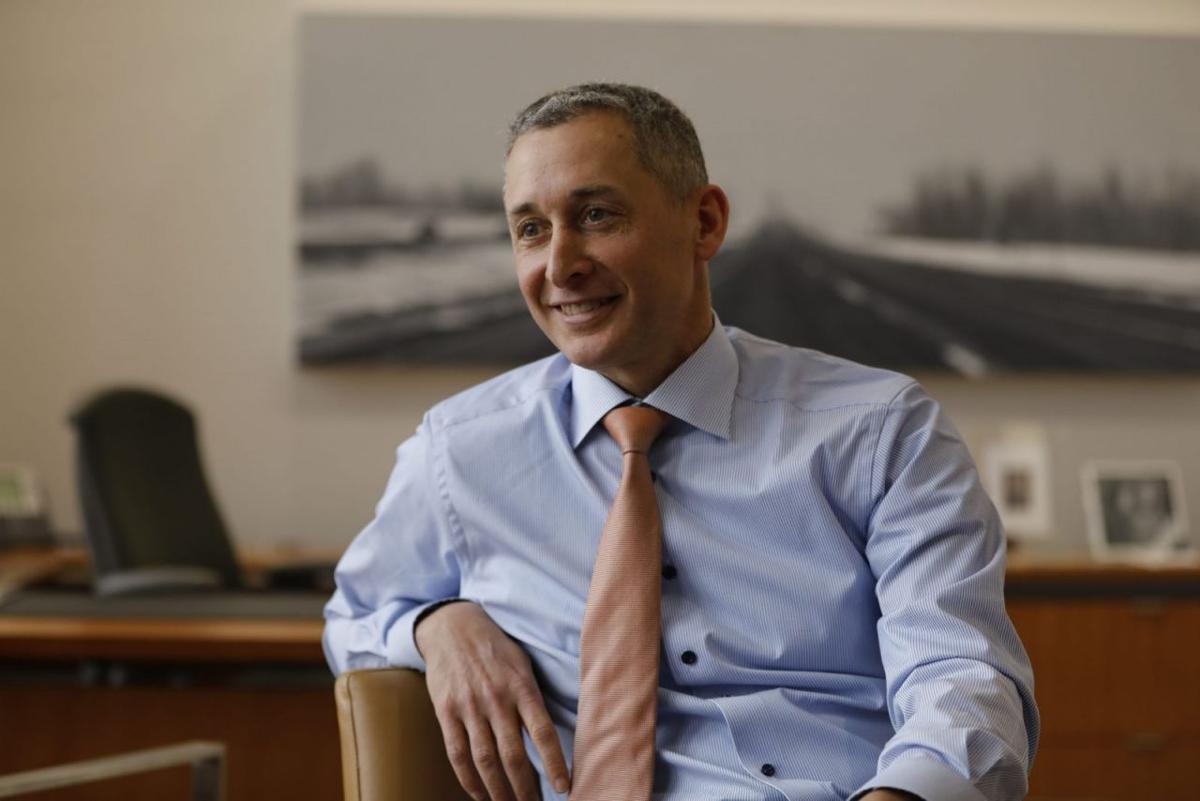 M&T's Jones urges People's employees to 'showcase' skills