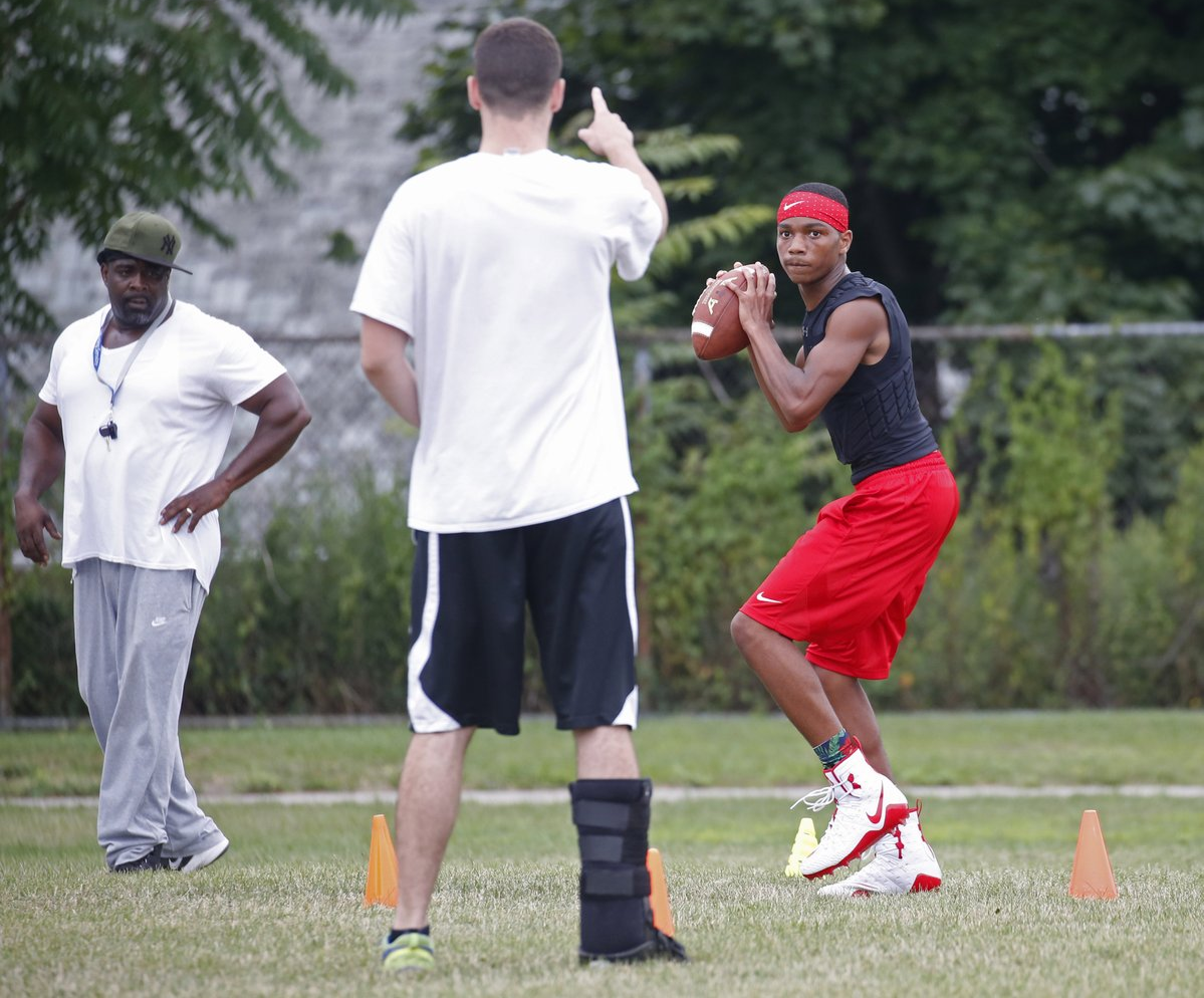 Maritime/Health Sciences creates blueprint for charter school football ...