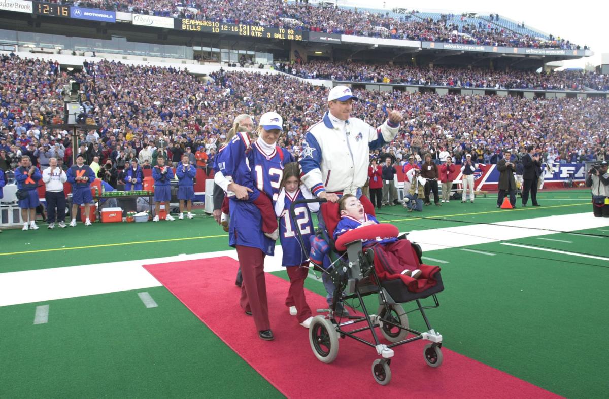 15 years ago today: Jim Kelly's emotional Wall of Fame speech | Buffalo ...