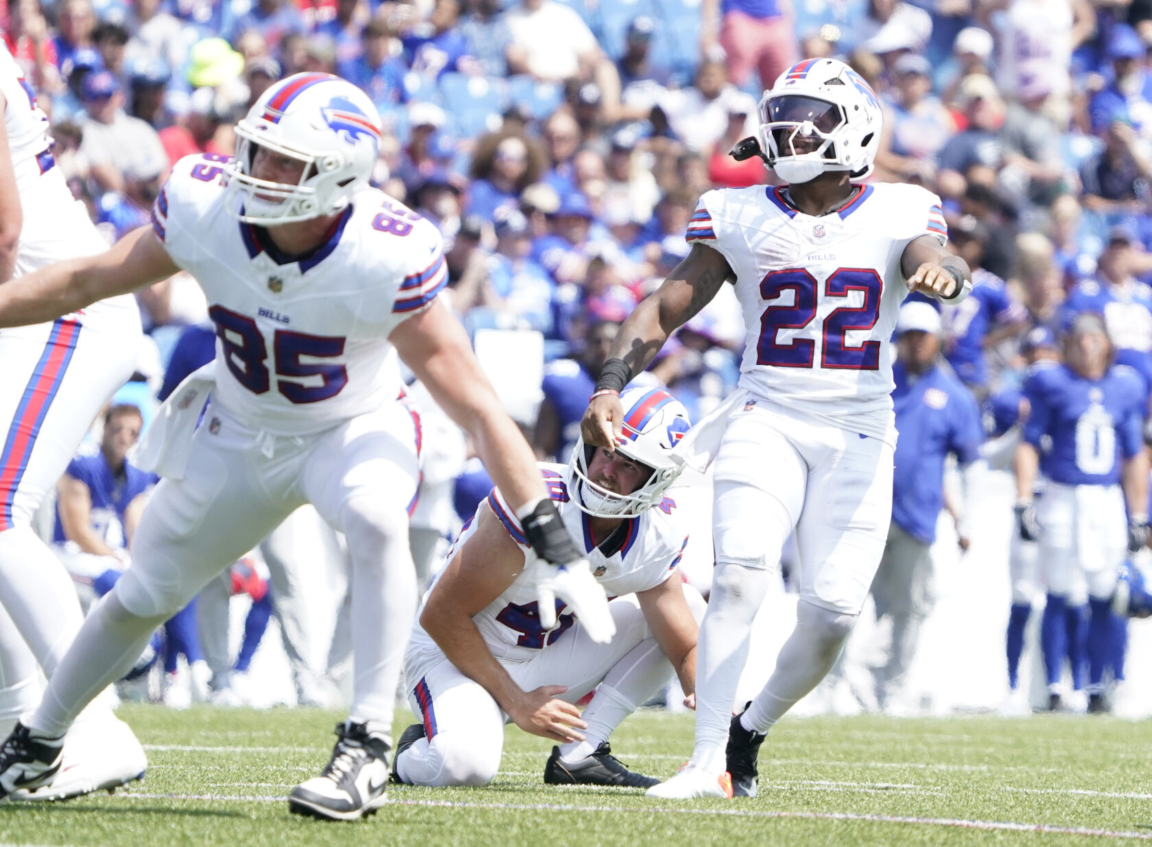 Here's why the Bills had RB Ray Davis kick an extra point