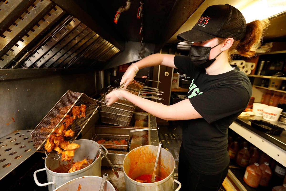 Duff's to give out free wings on National Chicken Wing Day