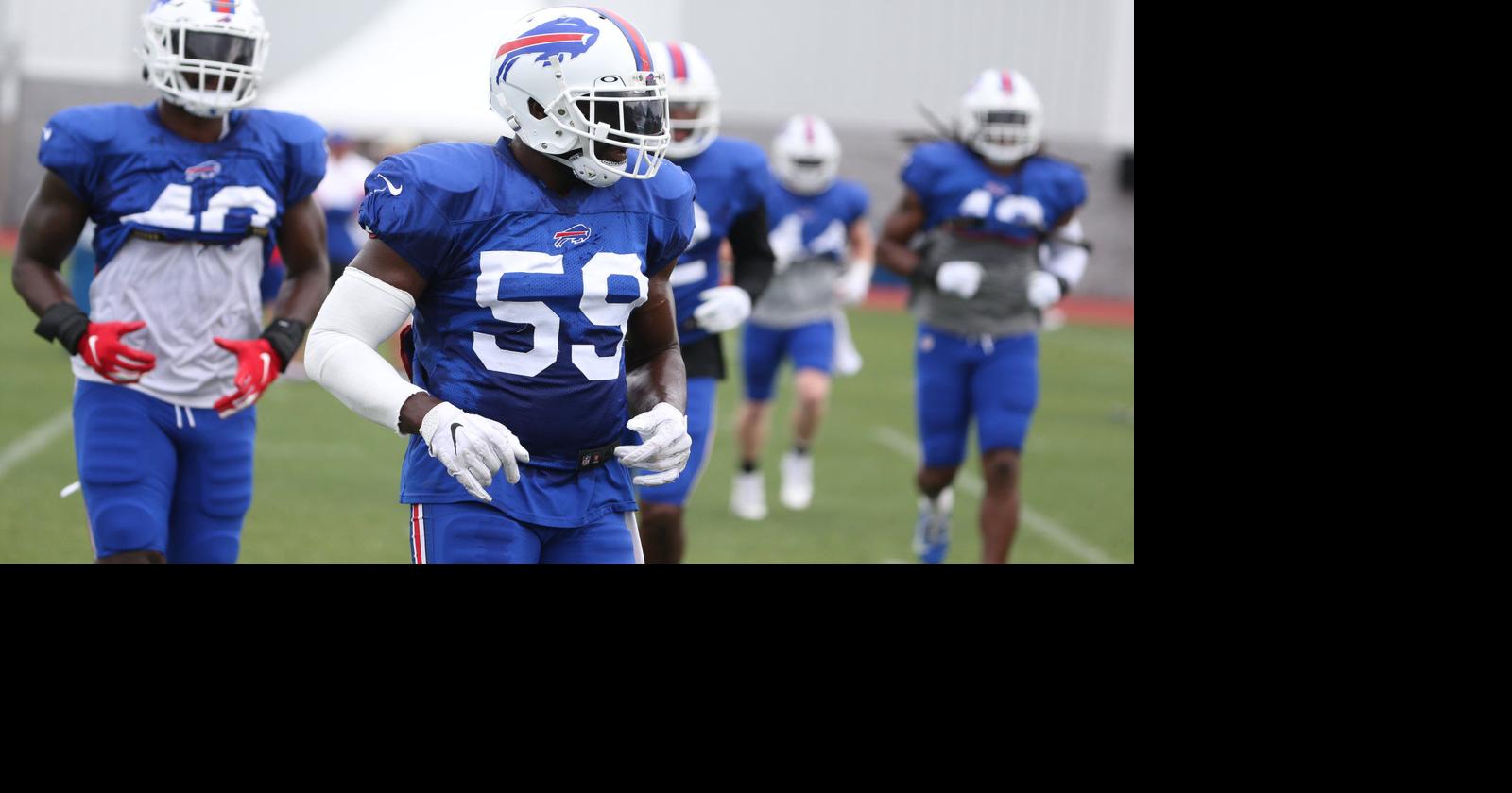 Bills linebacker Andre Smith apologizes to Bears fans after hard hit on ...