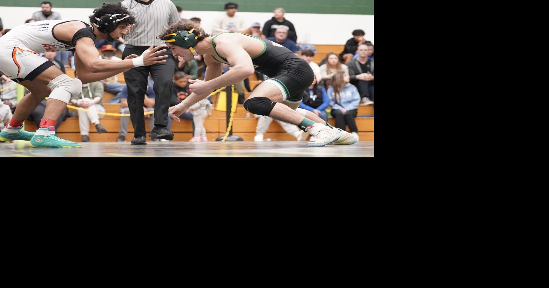 Williamsville North/East's Cameron Catrabone, Maple Grove's Matt Trim ...