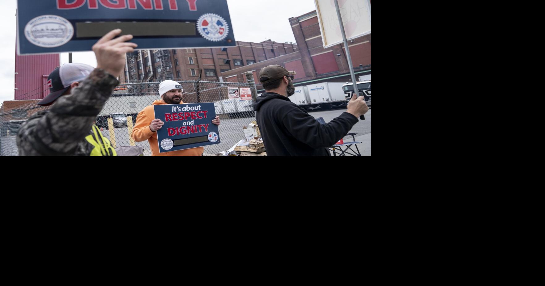 Talks resume as Milk-Bone strike continues