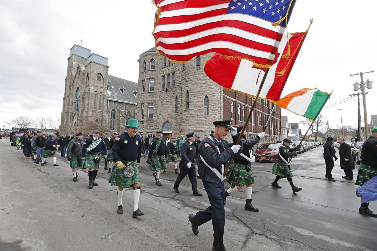 Old Neighborhood Parade turns Old First Ward green | Multimedia ...