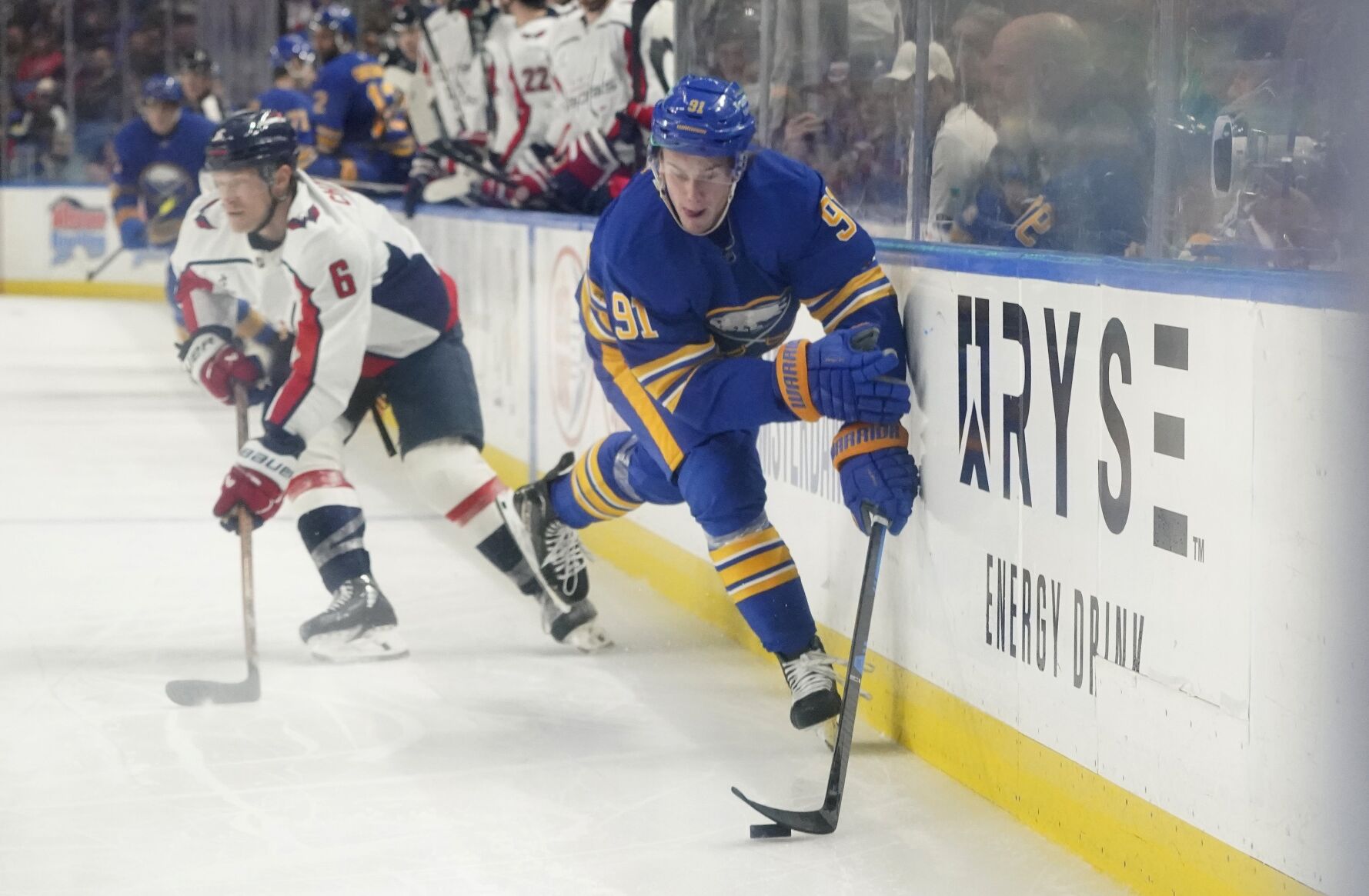 Buffalo Sabres continue to juggle line combinations