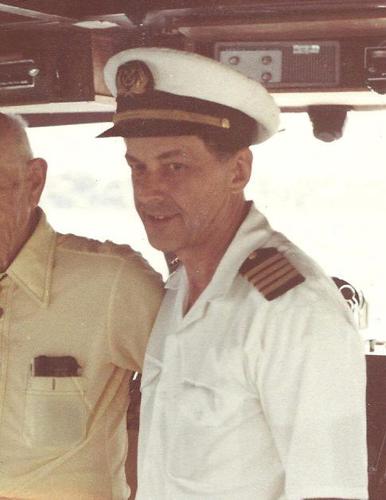 Harold E. Anderson, retired teacher, loved boating