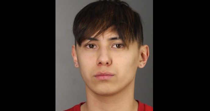 18-year-old faces drug charges after Springville traffic stop