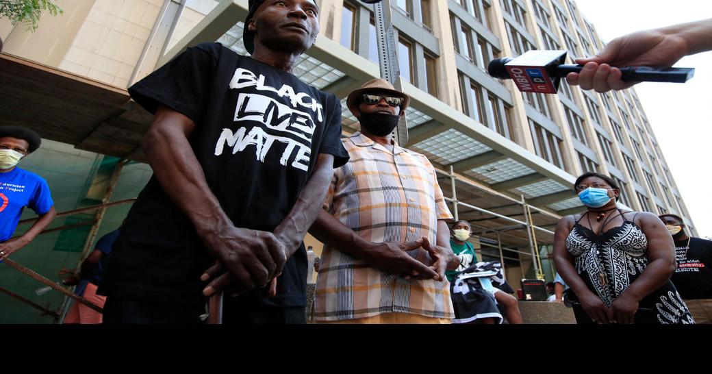 Pridgen, former judge ask DA for new look at 1976 murder case