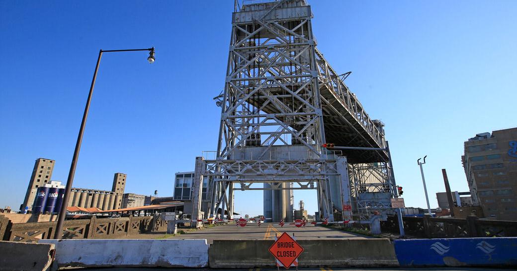 Michigan Avenue bridge closed for months due to safety concerns