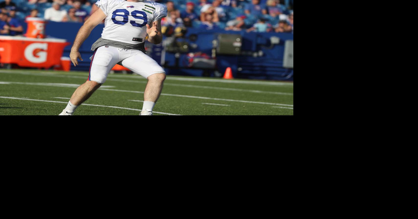 Rookie Tommy Sweeney taking advantage of starter's reps at tight end