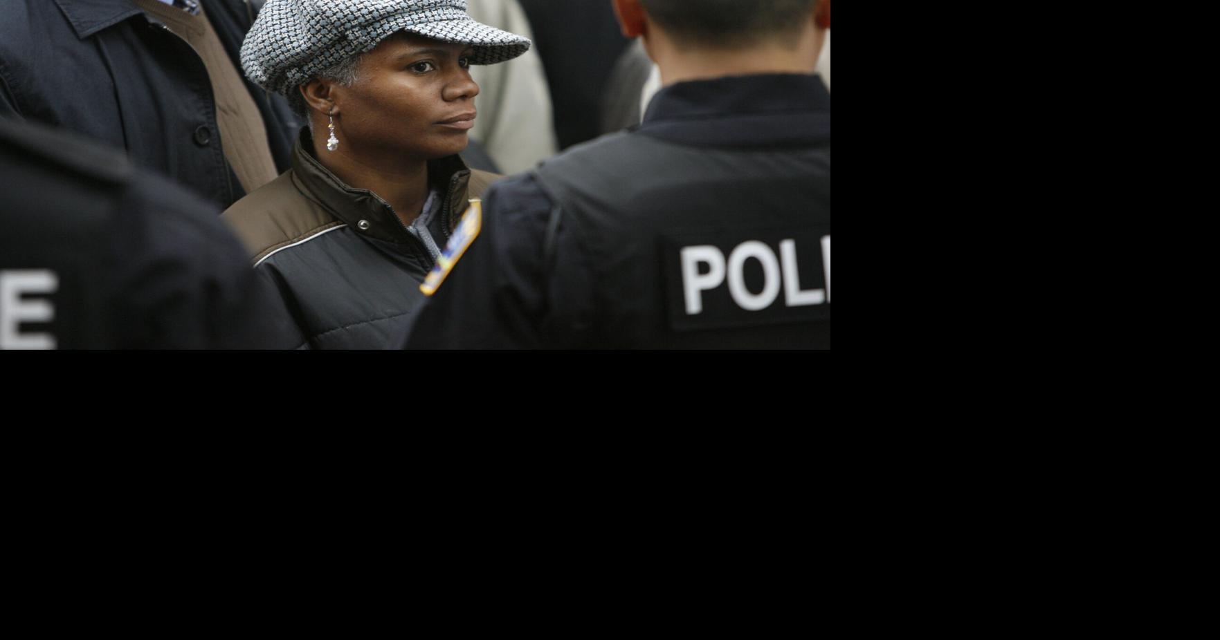 Ex-officer who pioneered police reform law charged with obstructing arrests