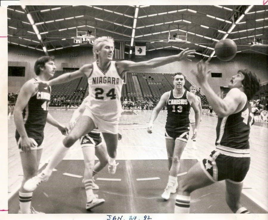 Dwight Bonk Sr., 73, 'ferocious rebounder' at Dougherty, phys ed ...