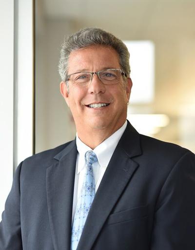 Dan Porreca receives award