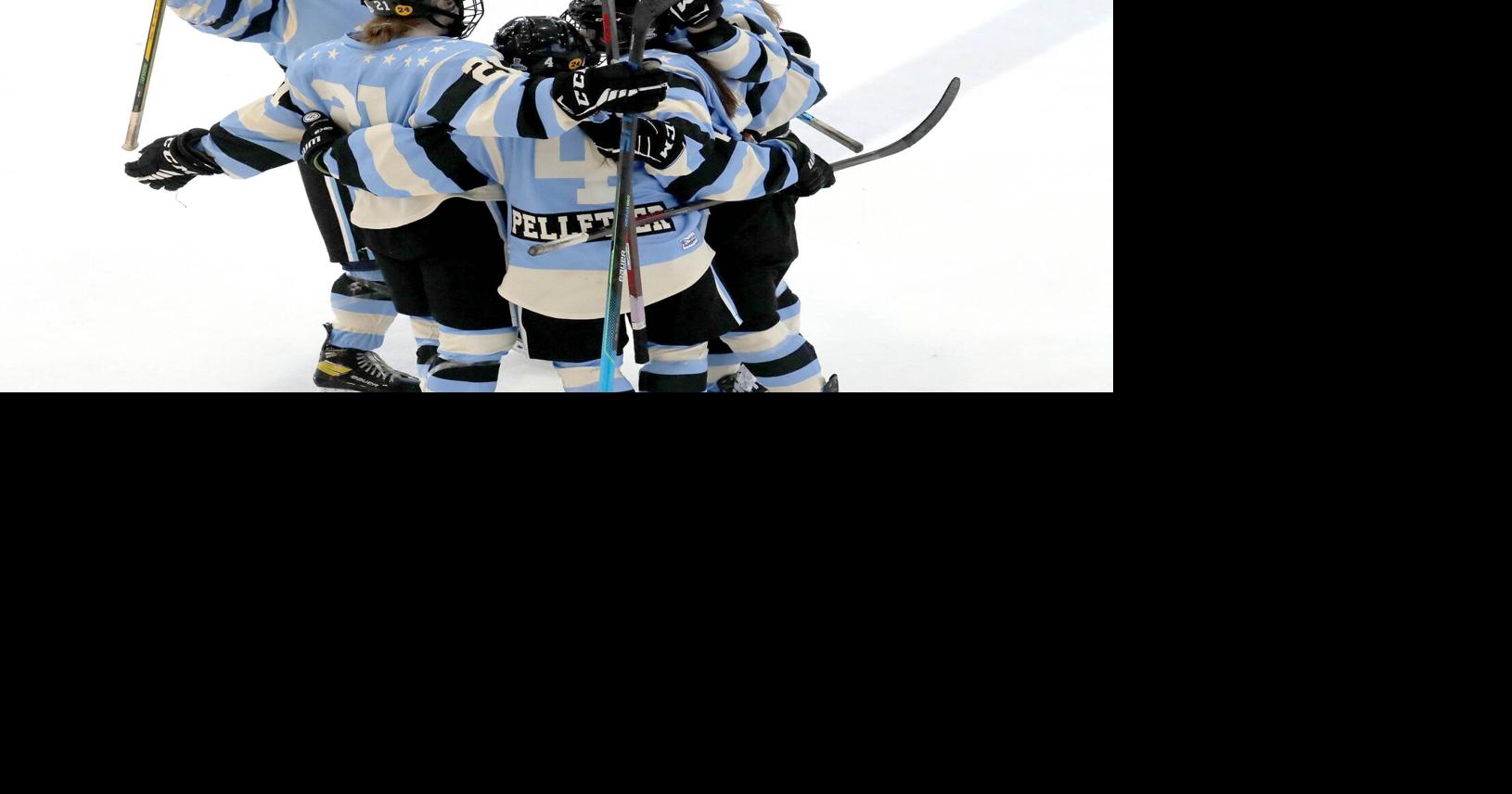 Buffalo Beauts return to outdoor rink, upset league-leading Toronto 3-0