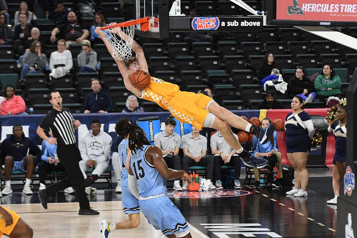 Erik Brady: From the Netherlands to Buffalo, the Fritzes are Flying ...