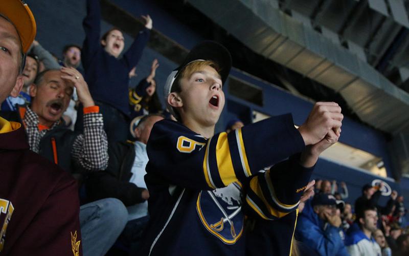'Thank you, Sabres!' From start, Buffalo fans have given their hearts ...