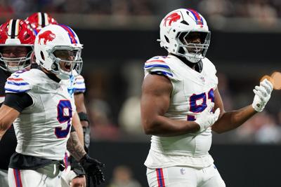Ed Oliver set to return for Bills in Denver