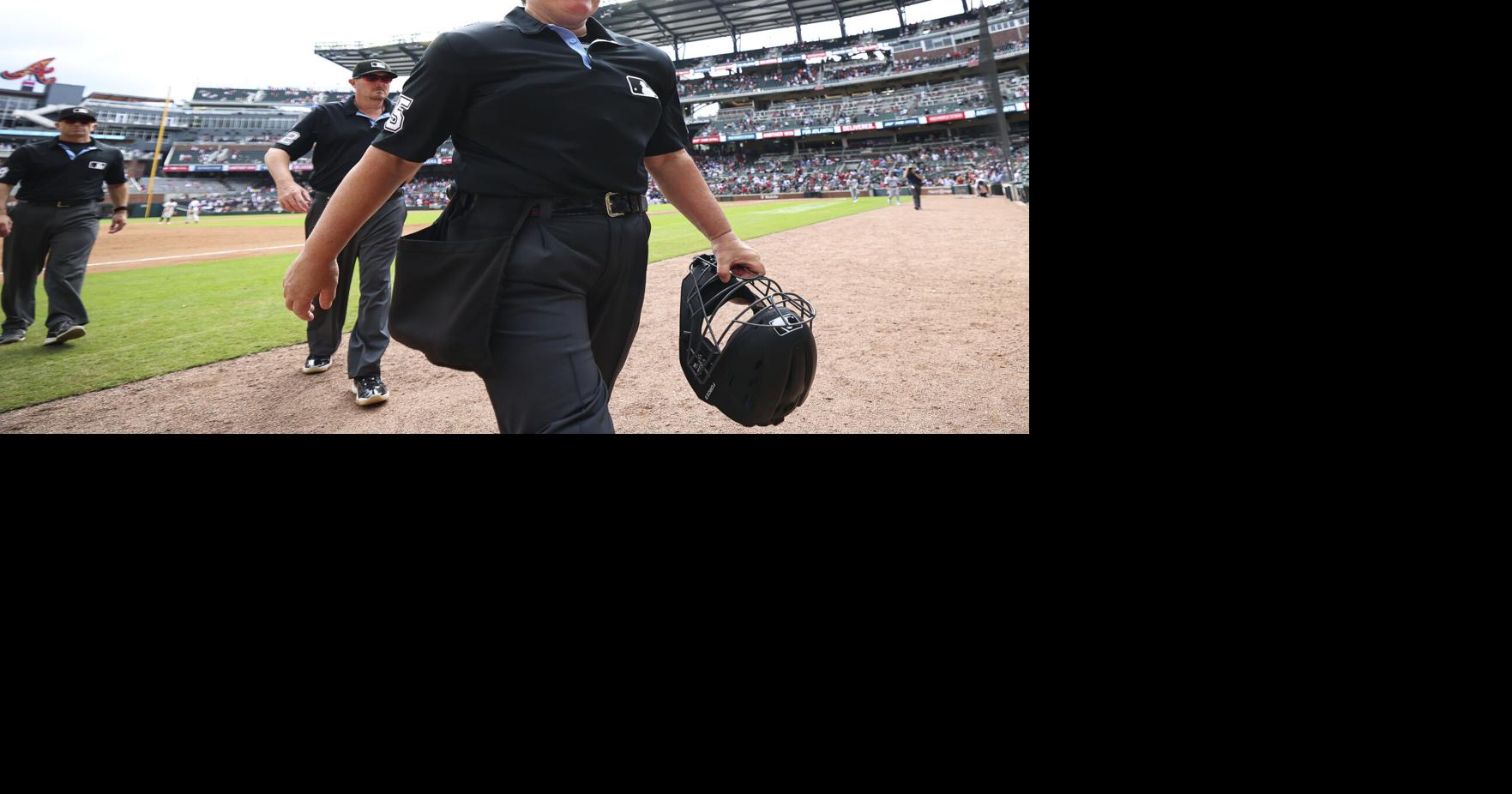 Jen Pawol, first woman umping MLB, showed courage, tenacity
