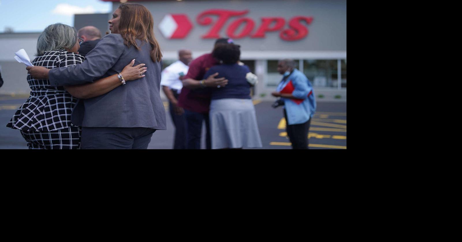 Outside Jefferson Avenue Tops, a gathering to remember shooting victims ...