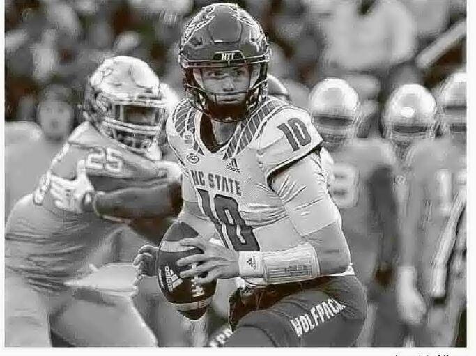 Huskers hire Ruhle to revive program