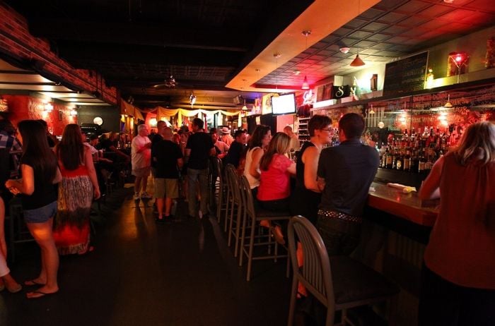 Down-home feel lends charm to Shadow Lounge